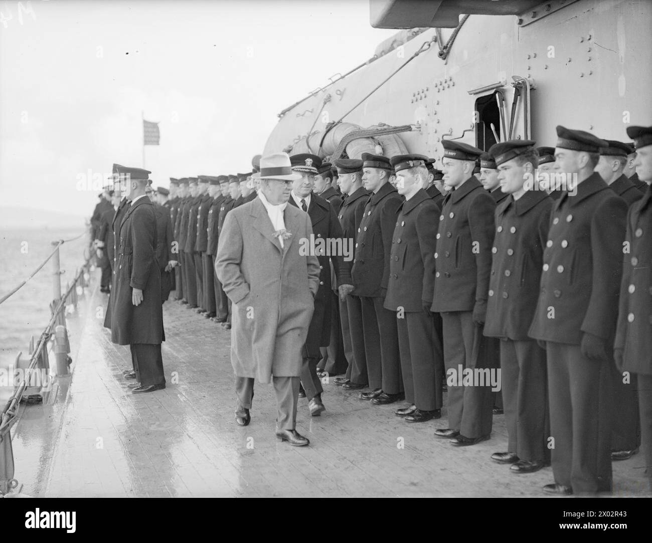 COLONEL KNOX'S VISIT. SEPTEMBER 1943, SCAPA FLOW. COLONEL FRANK KNOX ...
