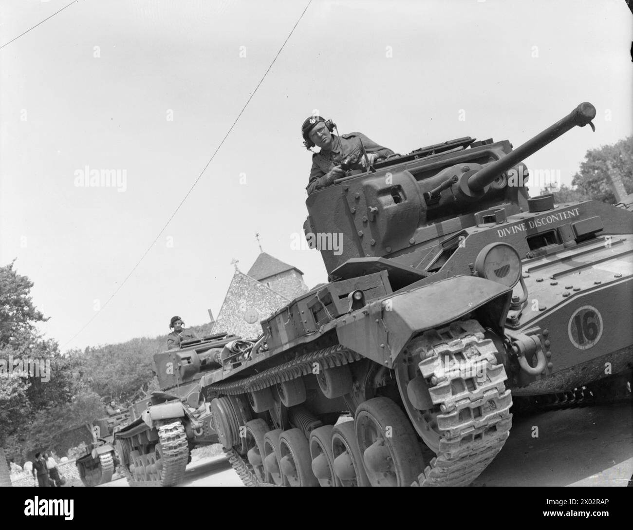 THE BRITISH ARMY IN THE UNITED KINGDOM 1939-45 - Valentine tanks of ...