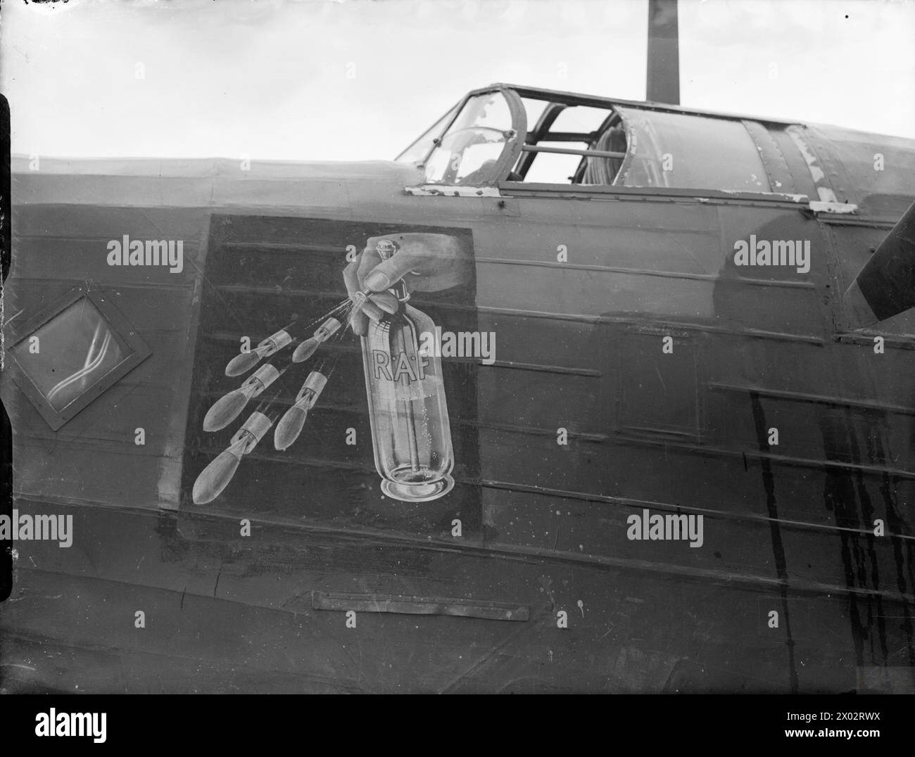 ROYAL AIR FORCE BOMBER COMMAND, 1939-1941. - Unofficial emblem painted ...