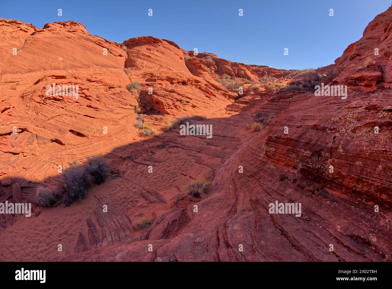 The pathway into a spur canyon just north of the main overlook of ...