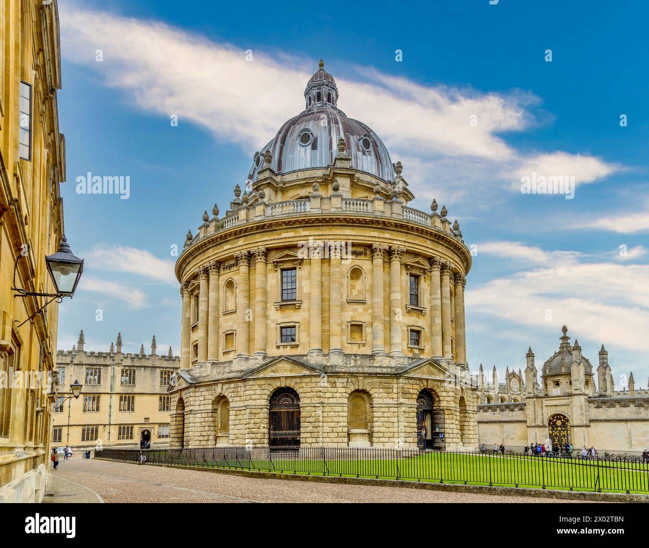 Radcliffe camera built in hi-res stock photography and images - Alamy