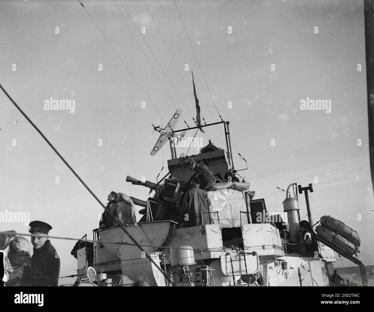 ON BOARD THE DESTROYER HMS ESKIMO. 1942, DURING HOME FLEET OPERATIONS ...