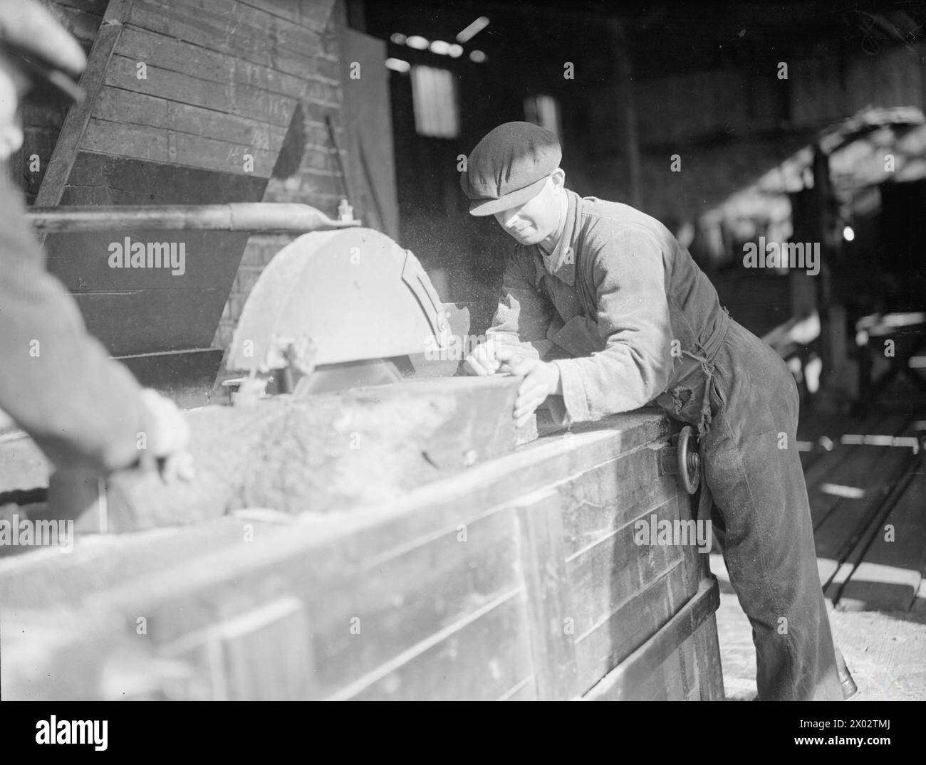 "WOODEN WALLS" STILL SERVE THE NAVY. OCTOBER 1942, BRIGHTLINGSEA AND ...