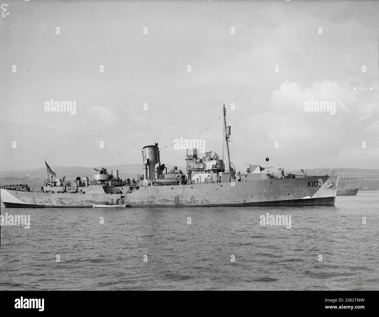 HMS CAMPION, BRITISH FLOWER CLASS CORVETTE. 26 FEBRUARY 1942 ...