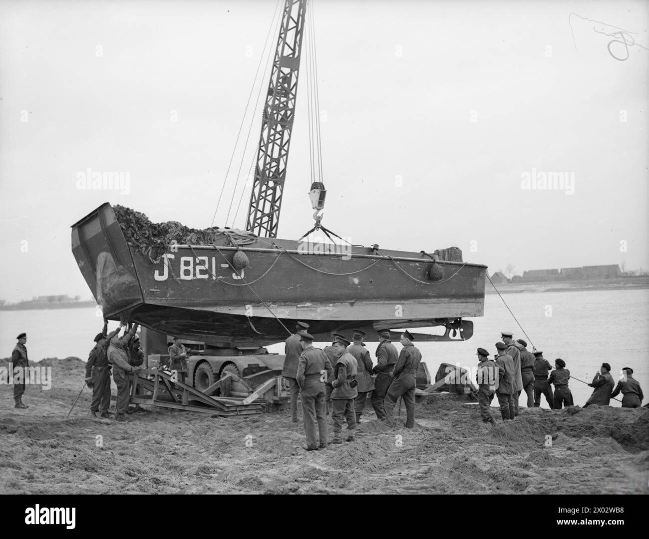 Rhine crossing landing craft hi-res stock photography and images - Alamy