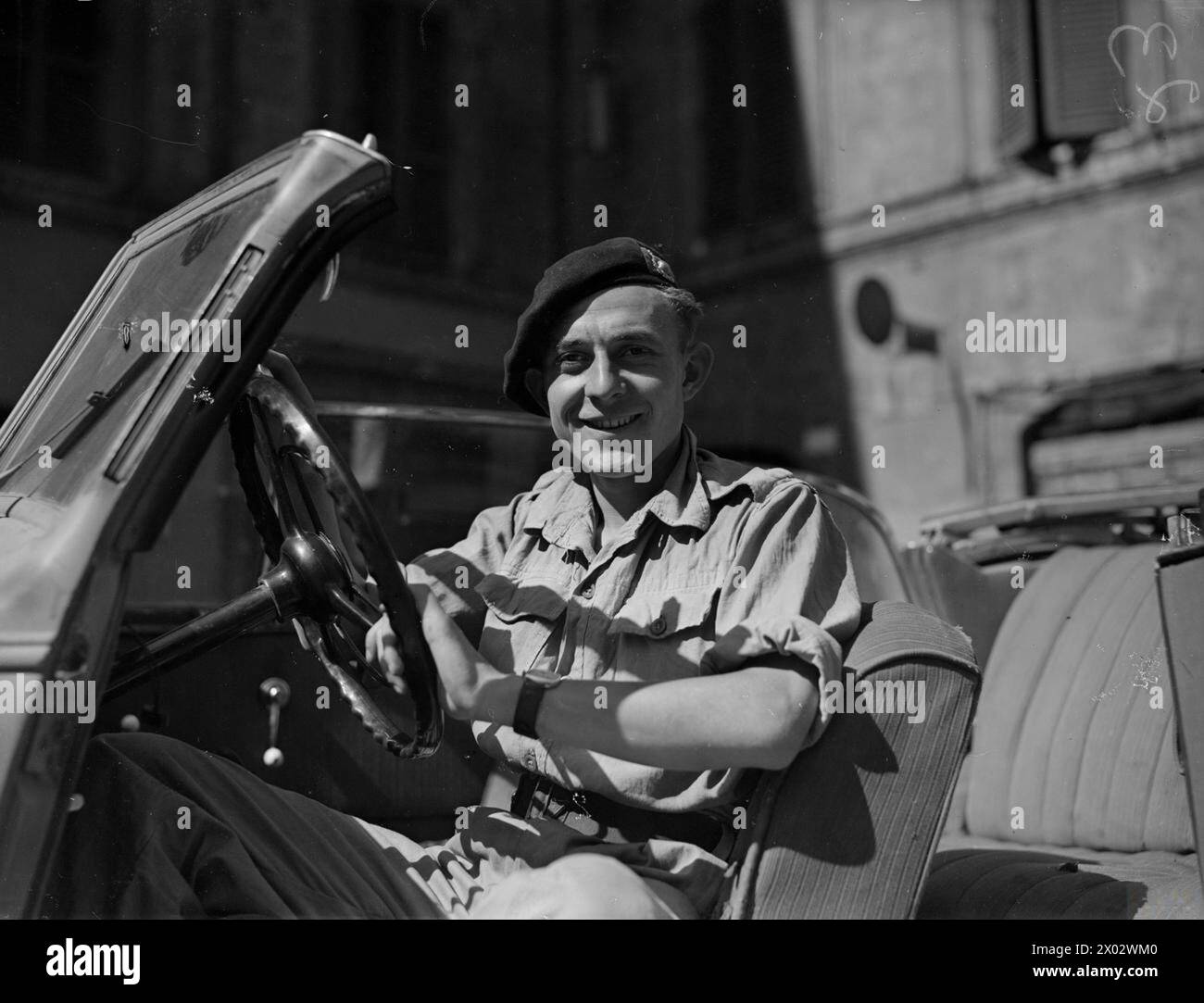 ROYAL NAVY TAKES OVER IN ROME. 9 JUNE 1944, ROME. A FEW HOURS AFTER ...