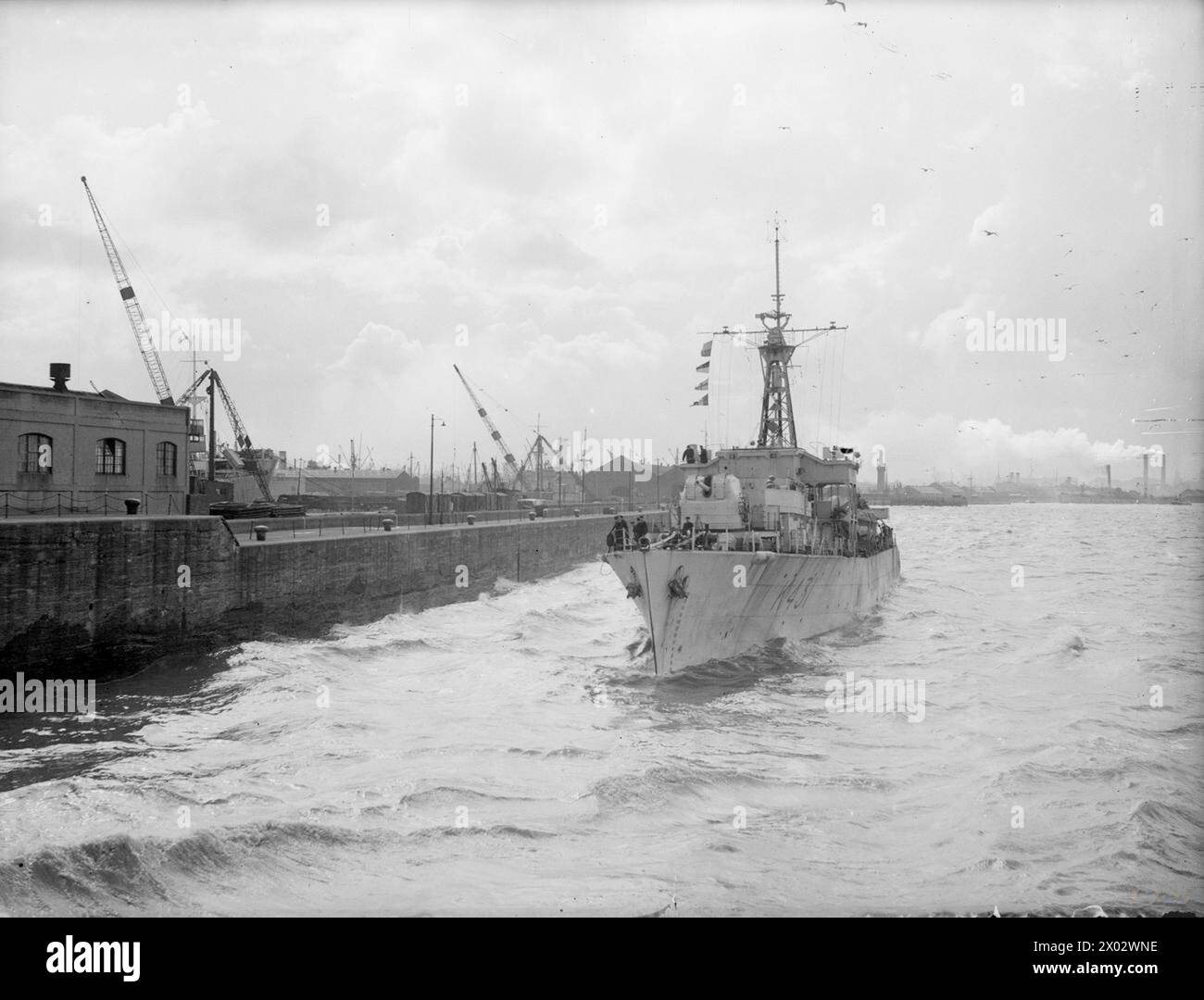HMS LOCH TARBERT, BRITISH LOCH CLASS FRIGATE. 24 TO 29 APRIL 1945 ...