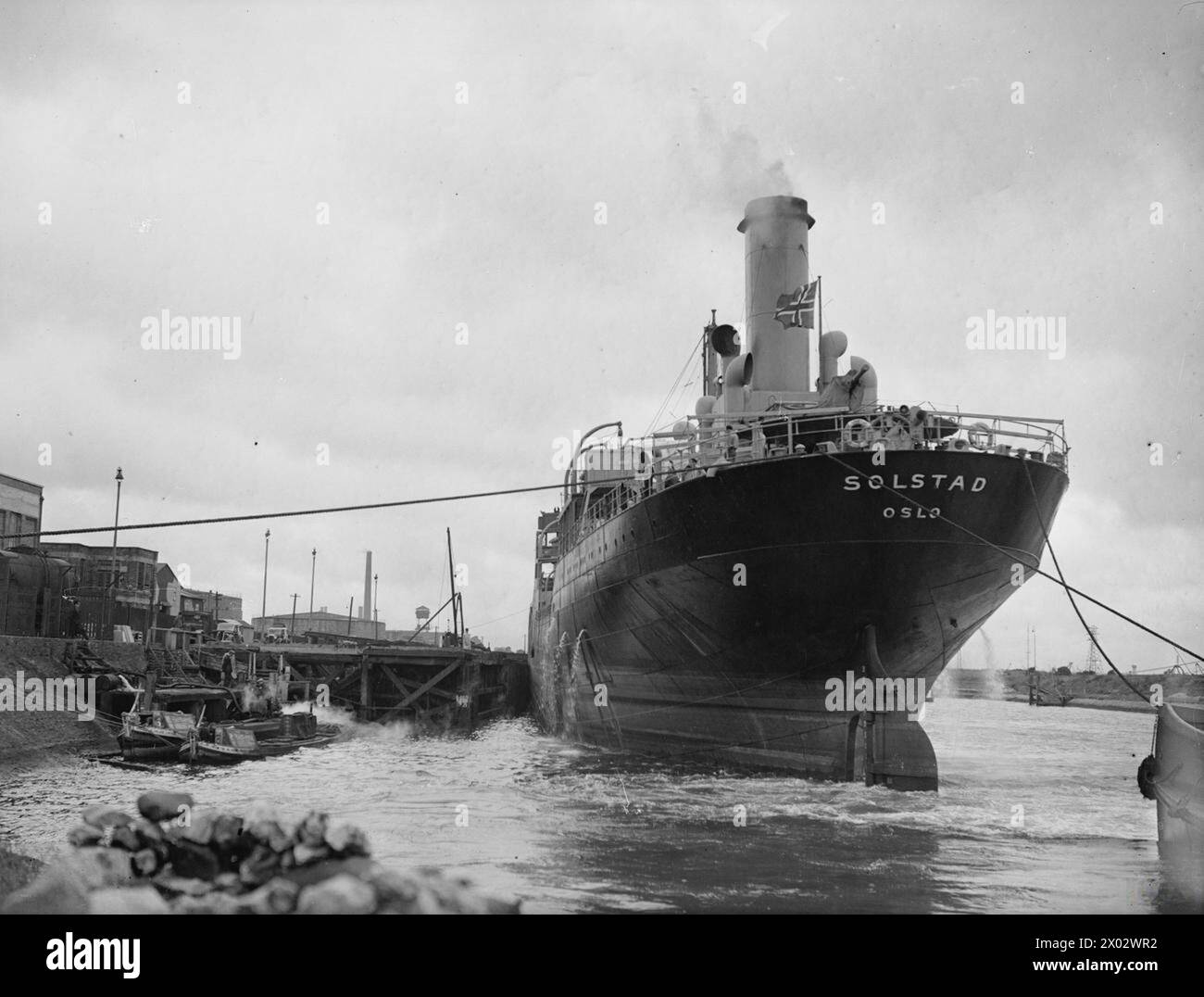NORWEGIAN TANKERS BRING OIL TO BRITAIN. JULY 1941. THE NORWEGIAN TANKER ...