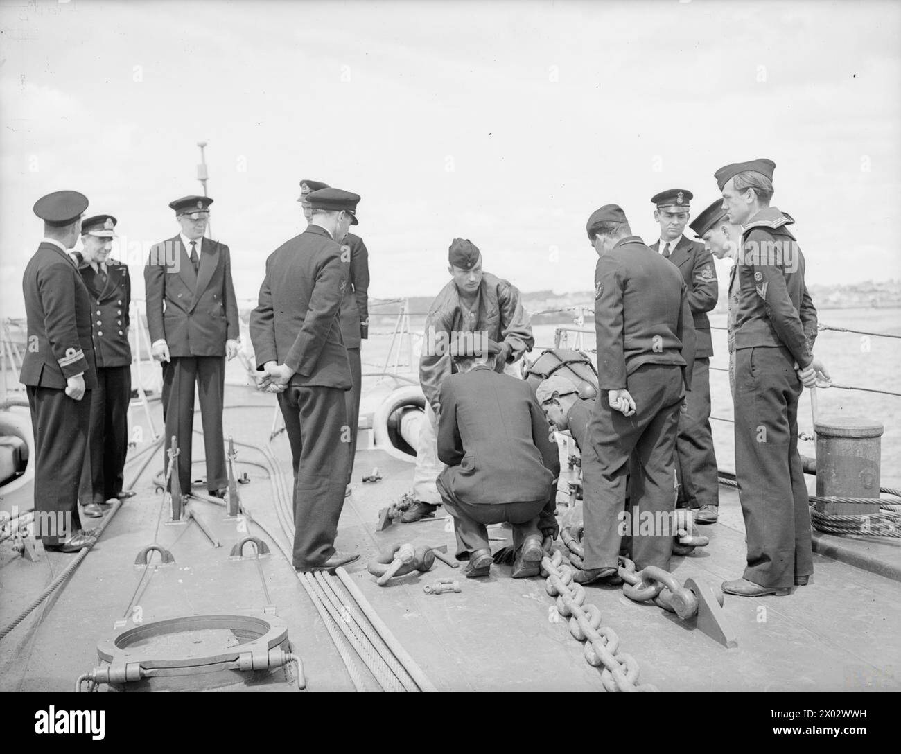 MR BRENDAN BRACKEN TOURS NAVAL ESTABLISHMENTS. 10 JULY 1945, PLYMOUTH ...