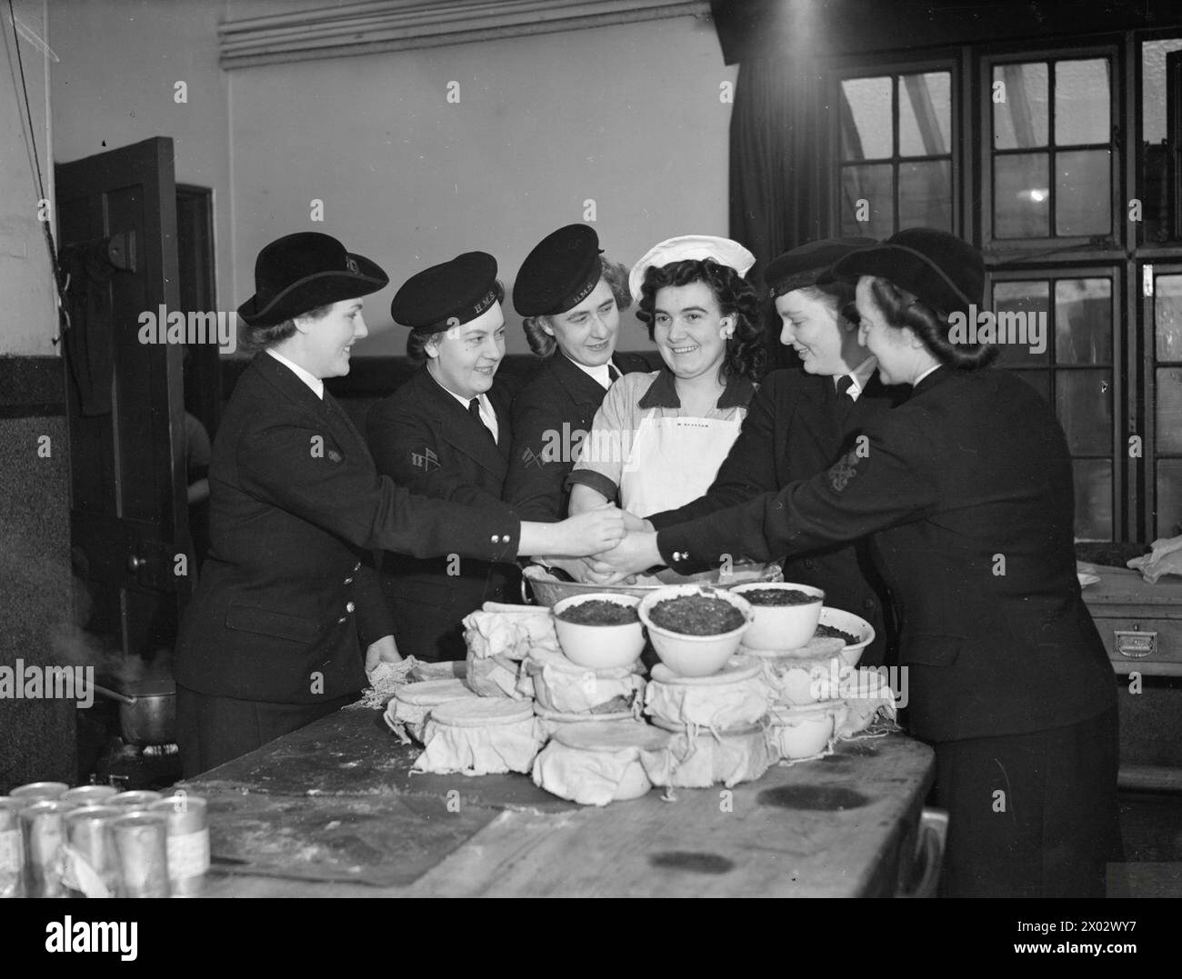 5 STIRS AND A WISH- "WRENS" KEEP UP THE CHRISTMAS PUDDING CUSTOM. 19 ...