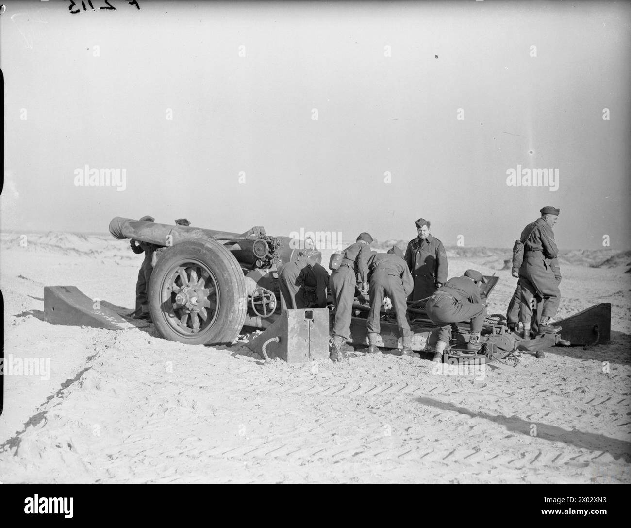 THE BRITISH ARMY IN FRANCE 1940 - 8-inch howitzer of 1st Heavy Regiment ...