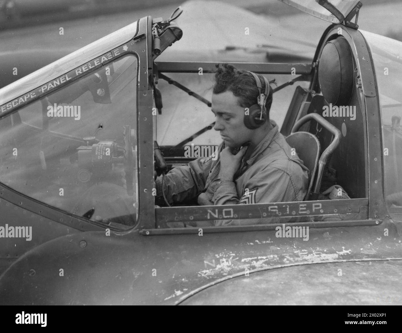 UNITED STATES EIGHTH AIR FORCE IN BRITAIN, 1942-1945 - Sergeant Robert ...