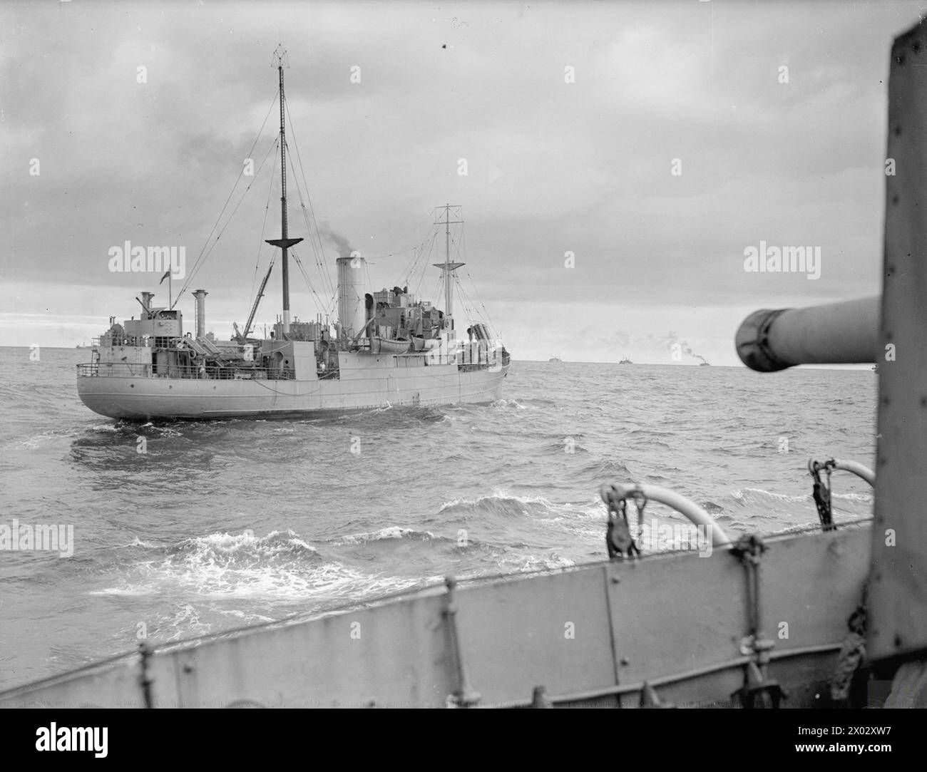 HMS VISCOUNT AND HMS FAME RAM AND SINK 2 GERMAN U-BOATS WHILE ESCORTING ...