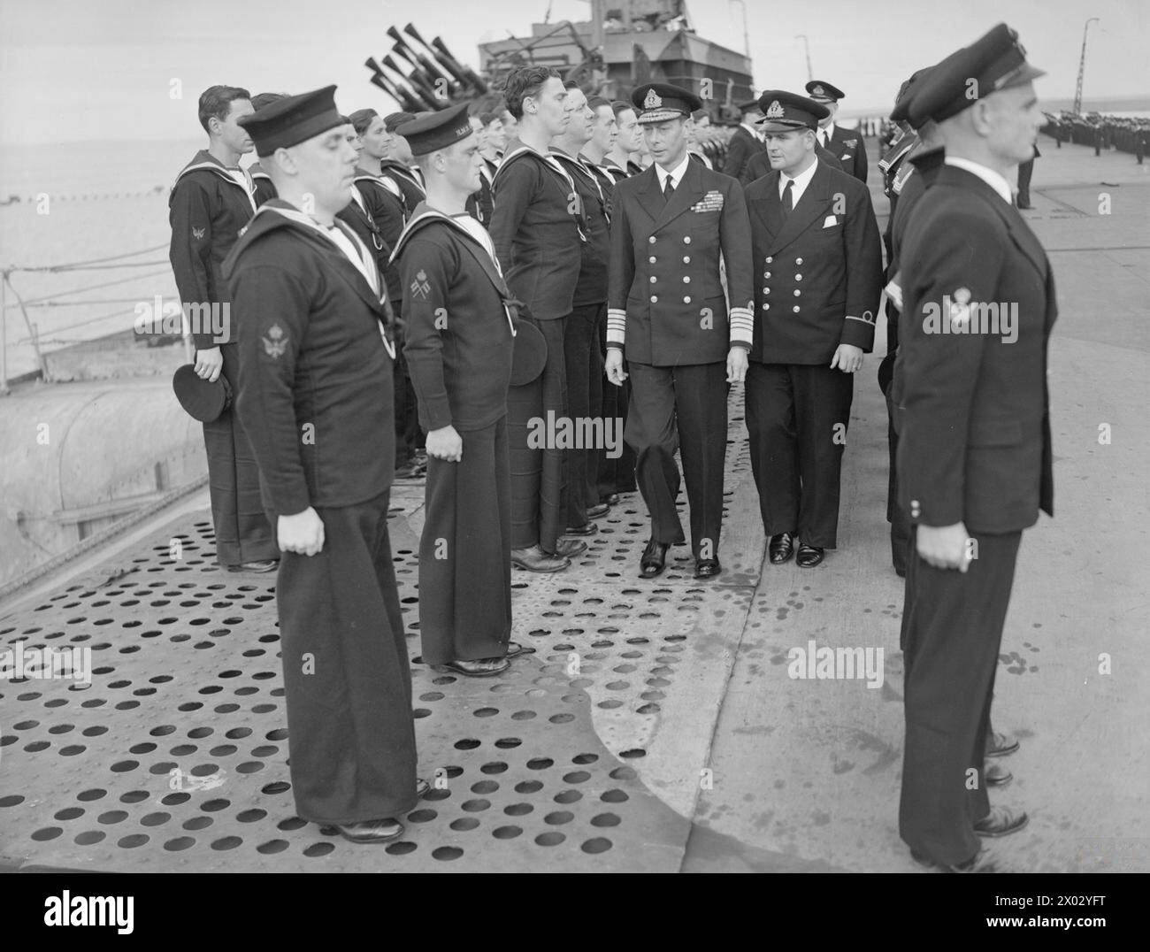 HIS MAJESTY THE KING VISITS THE FLEET IN NORTHERN WATERS. AUGUST 1941 ...