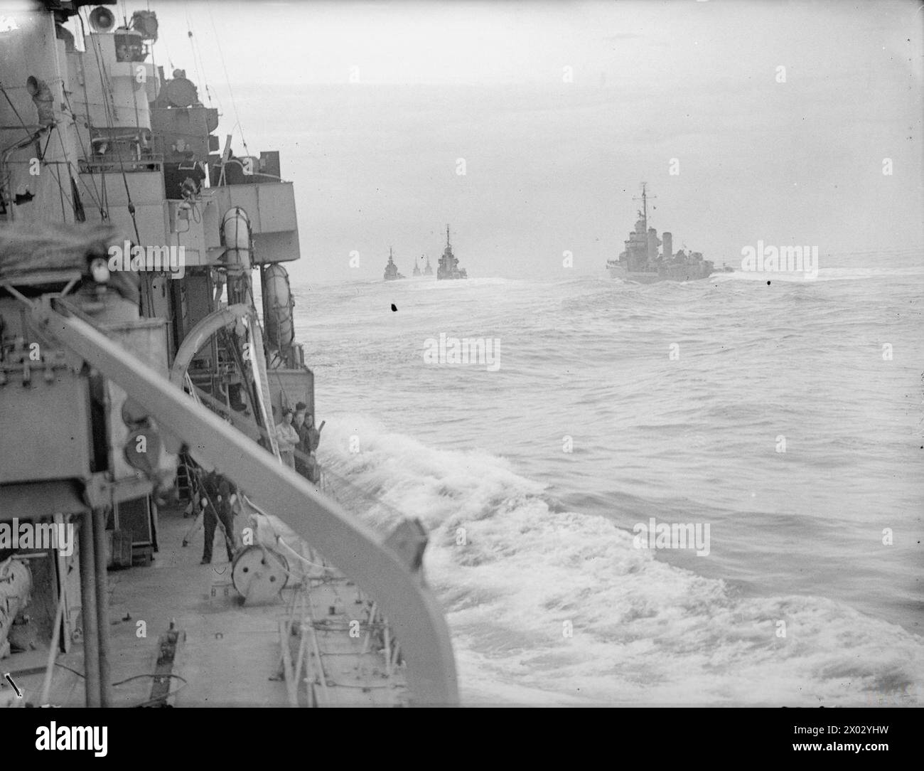 BRITISH AND AMERICAN NAVY FORCES IN COMBINED EXERCISES. JUNE 1943, AT ...