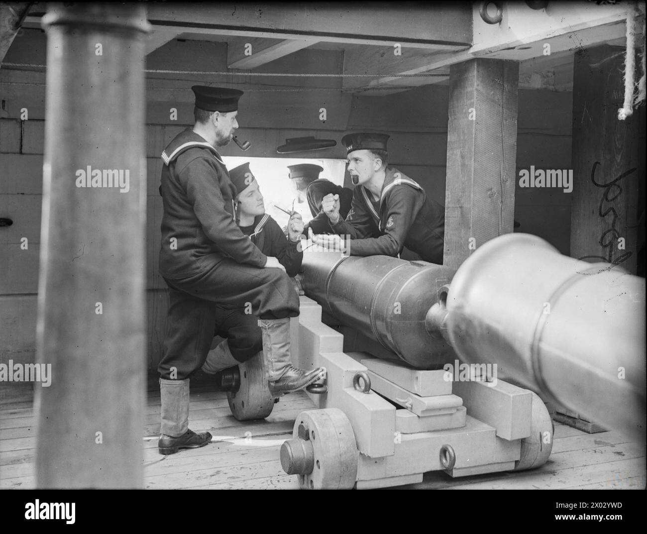 NAVY OFFICER CANDIDATES LIVE ABOARD NELSON'S SHIP. 4 FEBRUARY 1943 ...