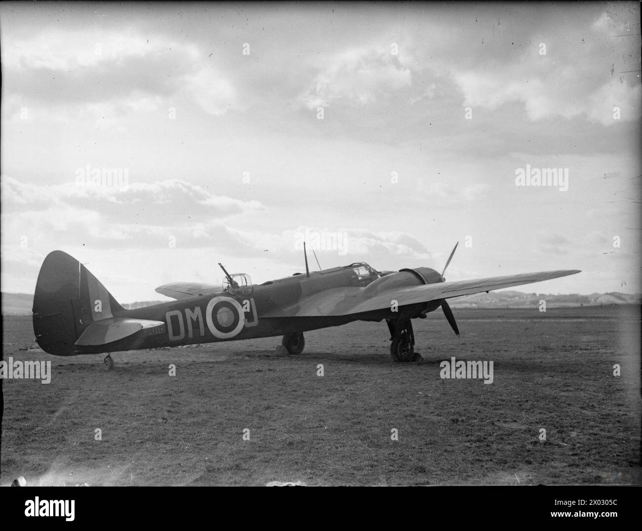 AIRCRAFT OF THE ROYAL AIR FORCE 1939-1945: BRISTOL TYPE TYPE 149 BLENHEIM IV. - Blenheim Mark IV ...