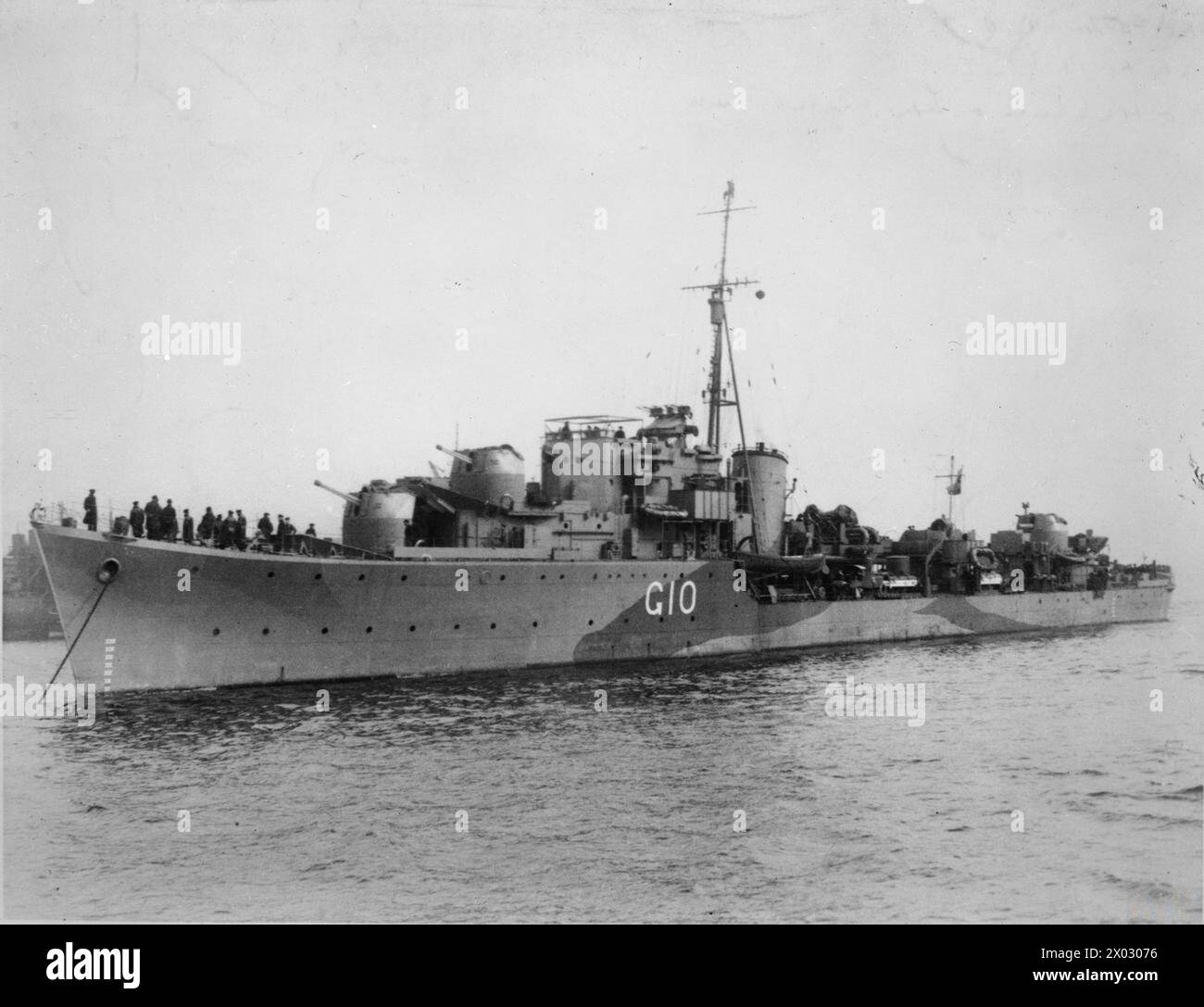 HMS PATHFINDER - At anchor Royal Navy, PATHFINDER (HMS Stock Photo - Alamy