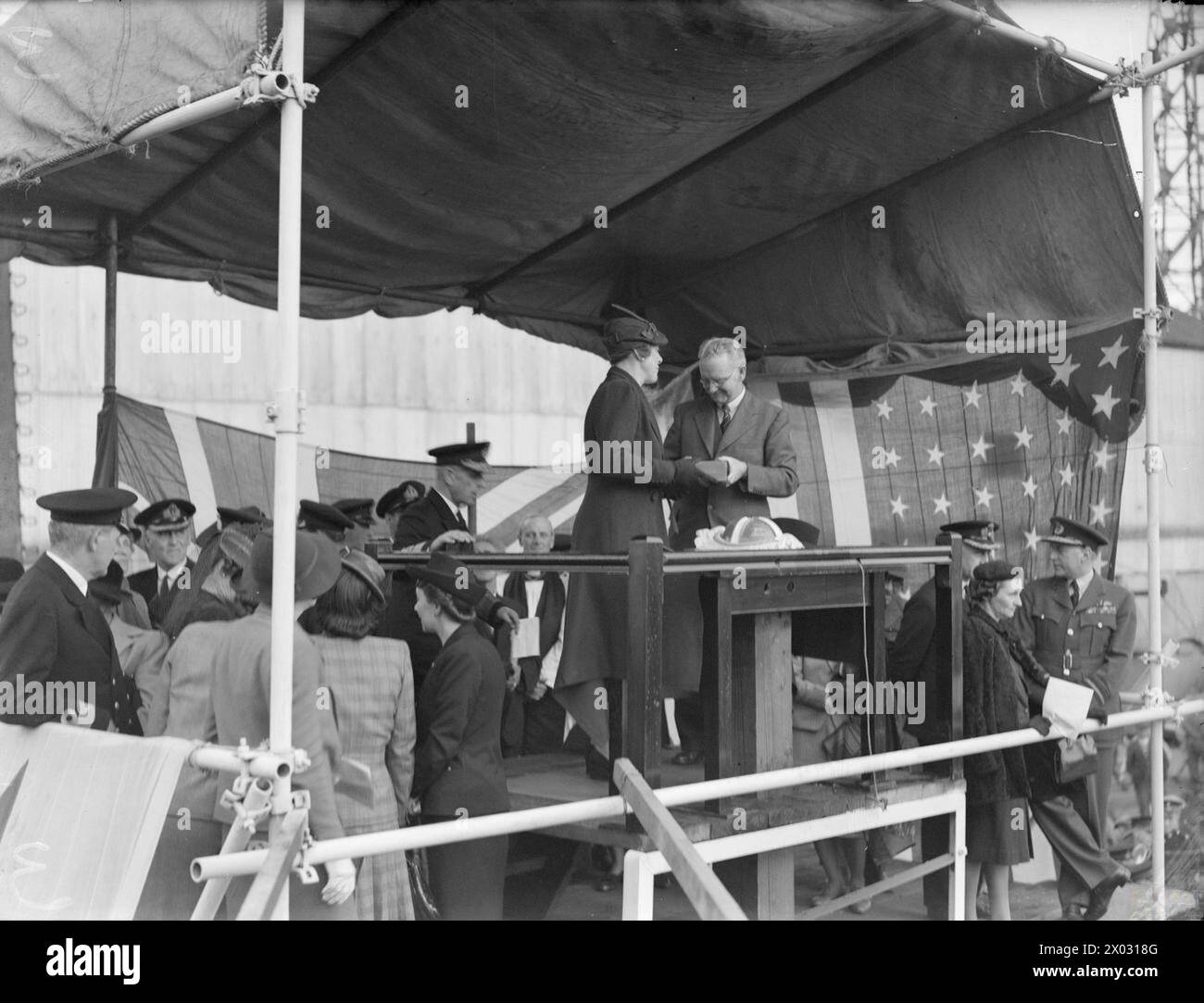 THE LAUNCH OF A NEW SUBMARINE (P.326) AT DEVONPORT. 23 SEPTEMBER 1942 ...
