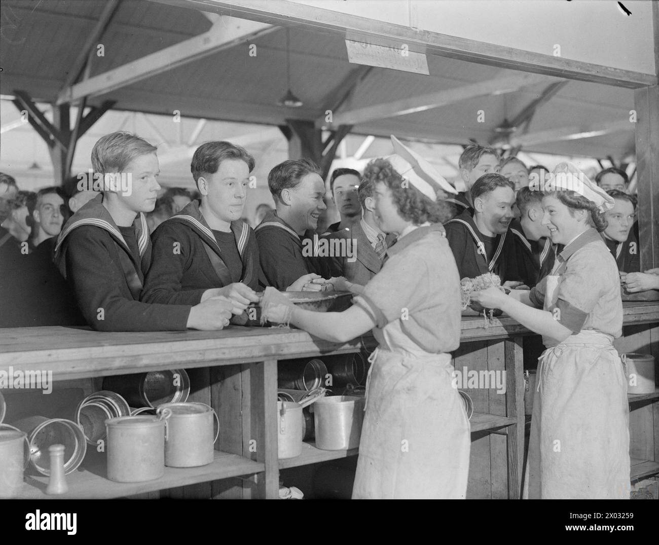 Hms raleigh hi-res stock photography and images - Alamy