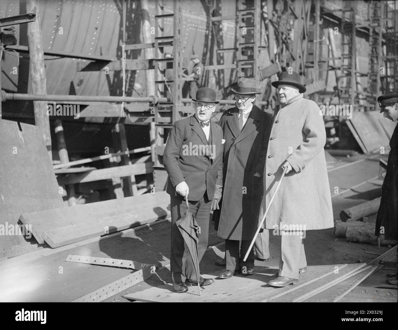 HIGH COMMISSIONER FOR SOUTH AFRICA VISITS SCOTTISH SHIPYARDS. 7 APRIL ...