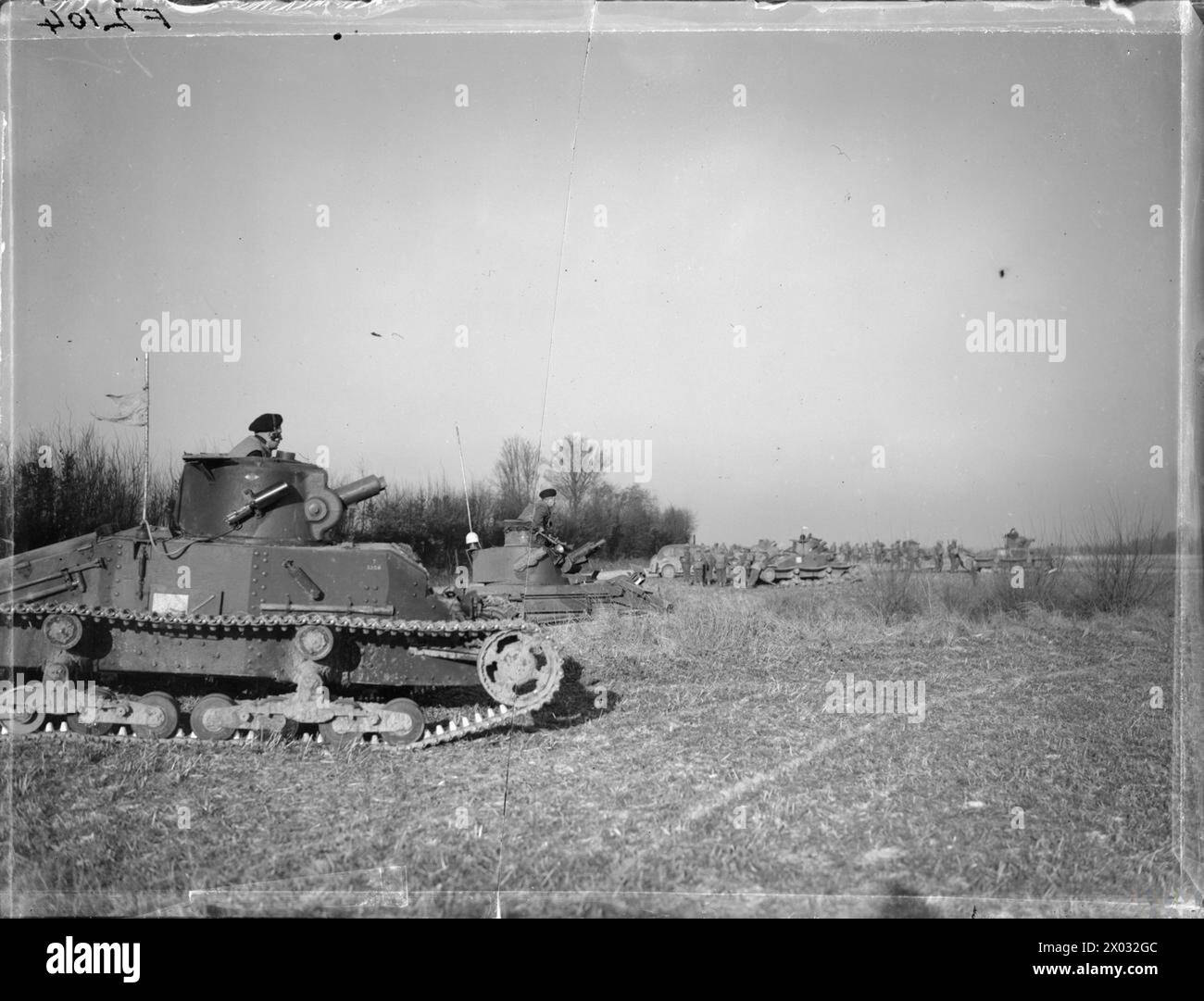 THE BRITISH ARMY IN FRANCE 1940 - Royal Tank Regiment Matilda tanks ...
