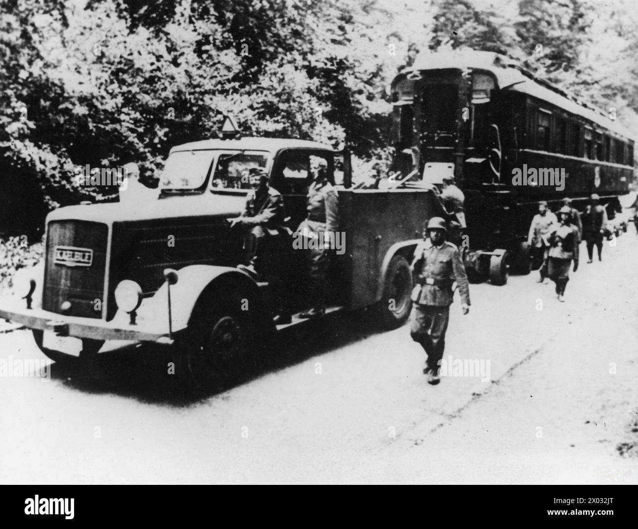 THE GERMAN VICTORY OVER FRANCE 1940 - German troops transport the rail ...
