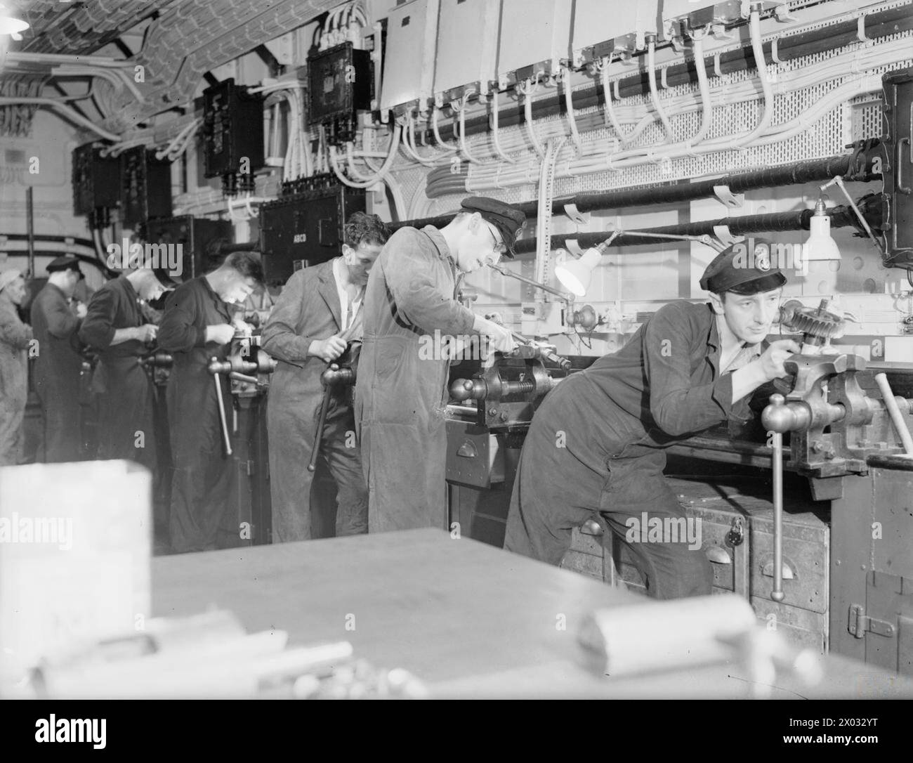 A BRITISH NAVAL FACTORY AFLOAT. SEPTEMBER 1941, ON BOARD THE DESTROYER ...