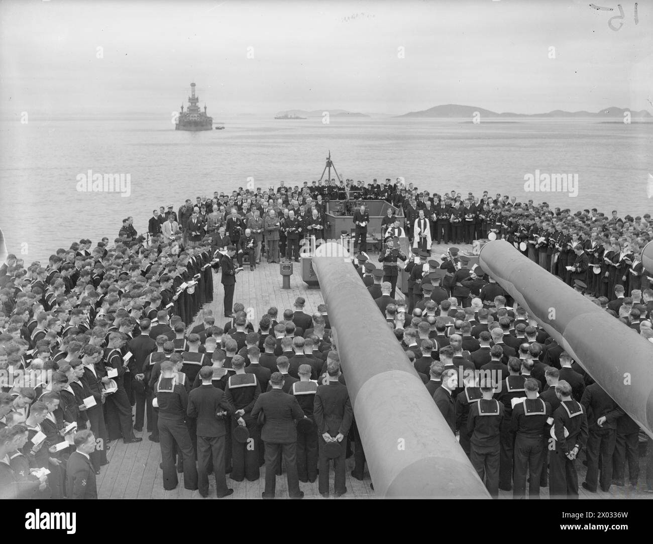 PRESIDENT ROOSEVELT MEETS PRIME MINISTER CHURCHILL. 10 AUGUST 1941, ON ...