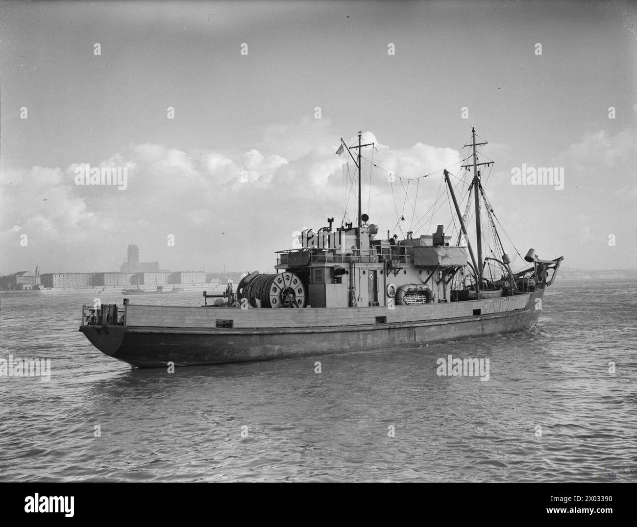 Motor Minesweeper 136 operated from 27 January to 1 February 1943 to ...