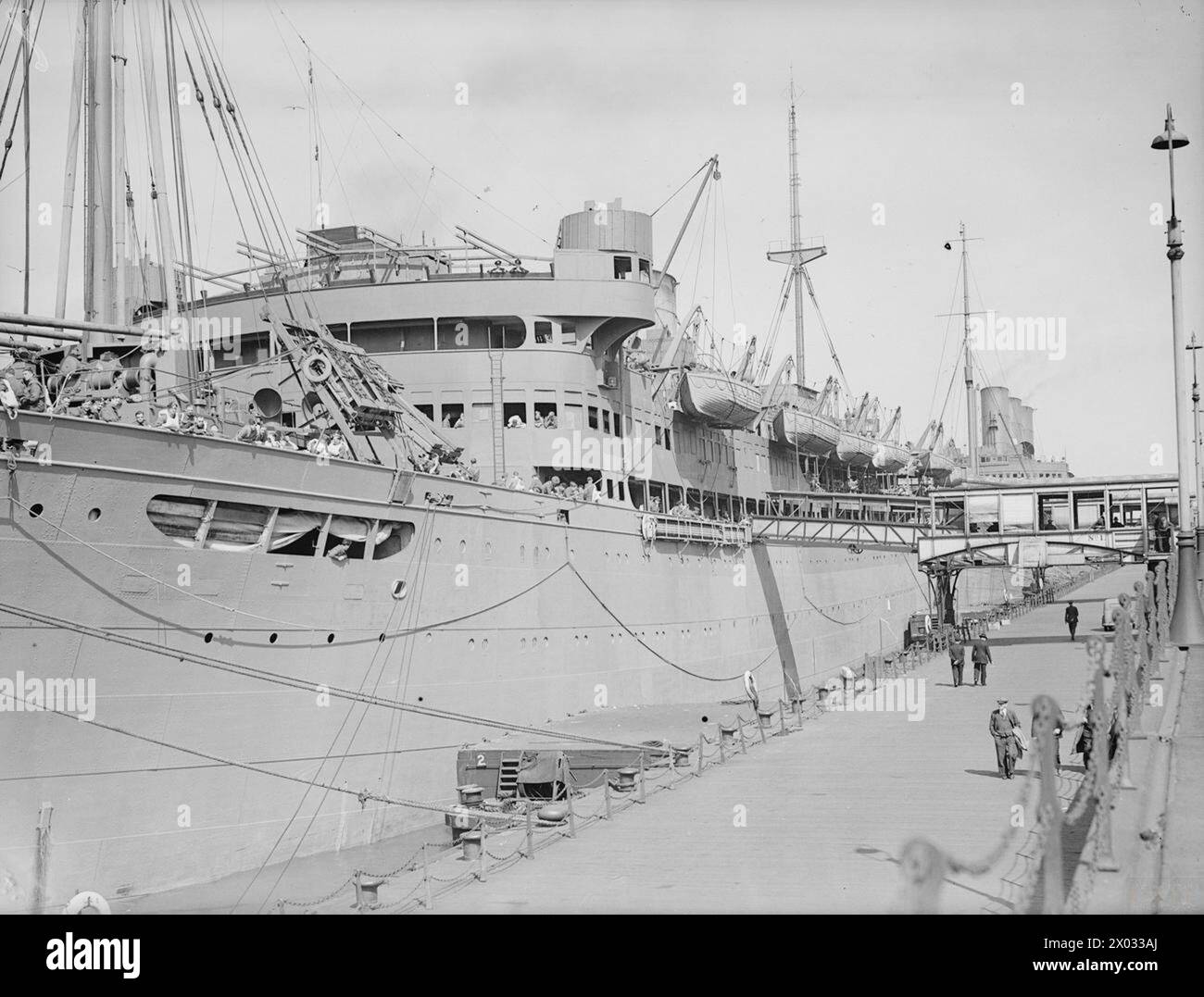 DEPARTURE OF TROOP TRANSPORTS FOR OVERSEAS. 20 JUNE 1942. - The Troop ...