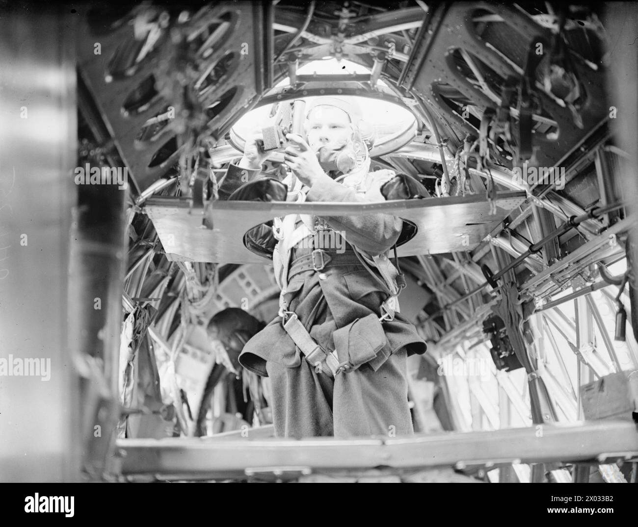 ROYAL AIR FORCE BOMBER COMMAND, 1939-1941. - The observer on board a ...