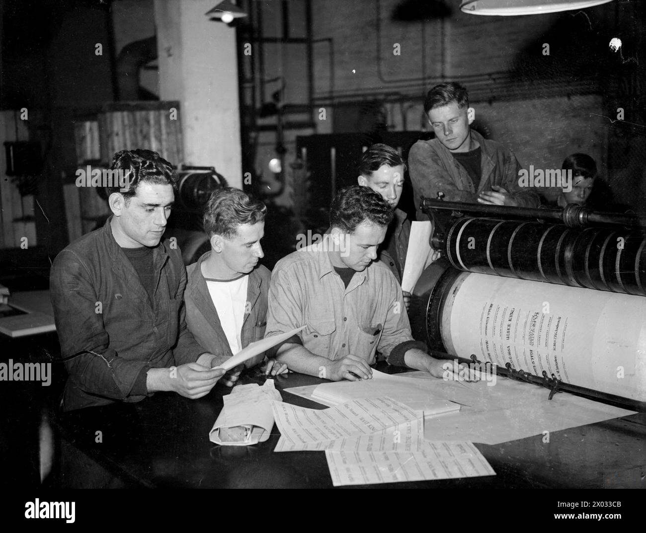 The british pacific fleet 1945 hi-res stock photography and images - Alamy