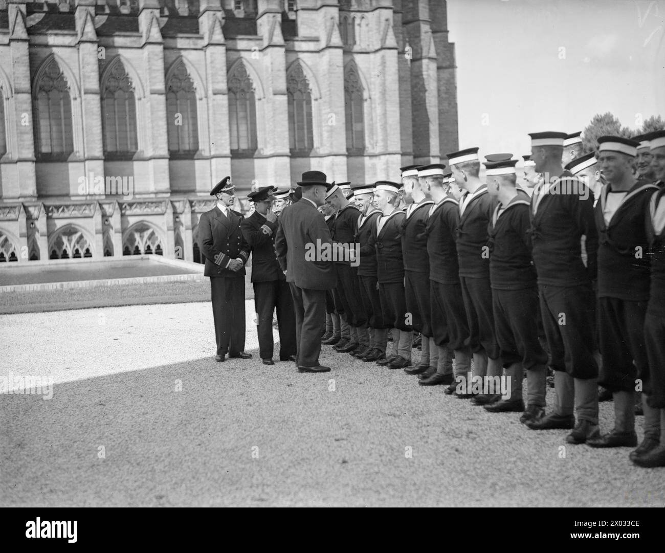 NEW ZEALANDS HIGH COMMISSIONER VISITS HMS KING ALFRED. 20 AUGUST 1942 ...