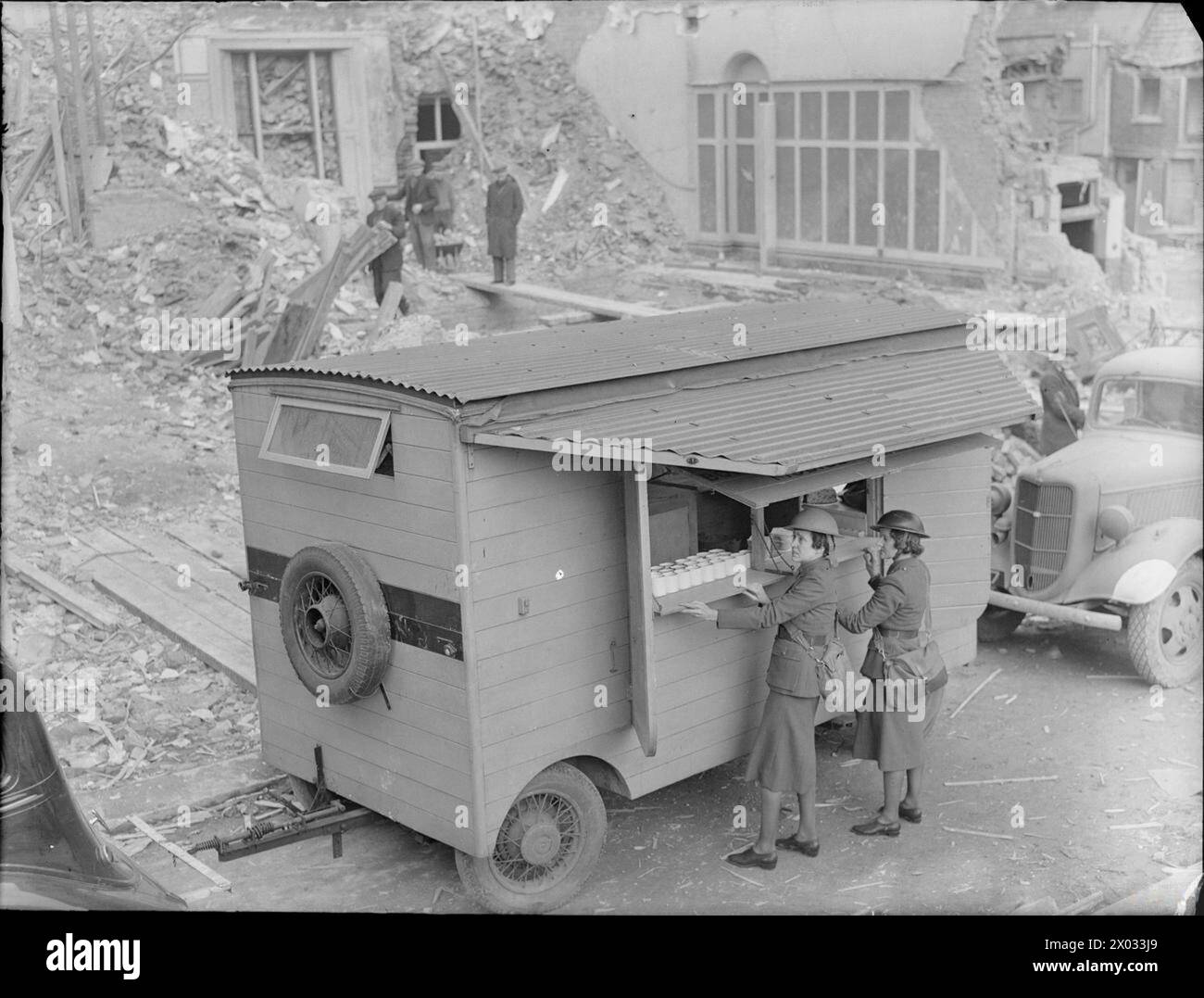 MTC GIRLS FOR AMERICA: WOMEN OF THE MECHANISED TRANSPORT CORPS AT WORK ...