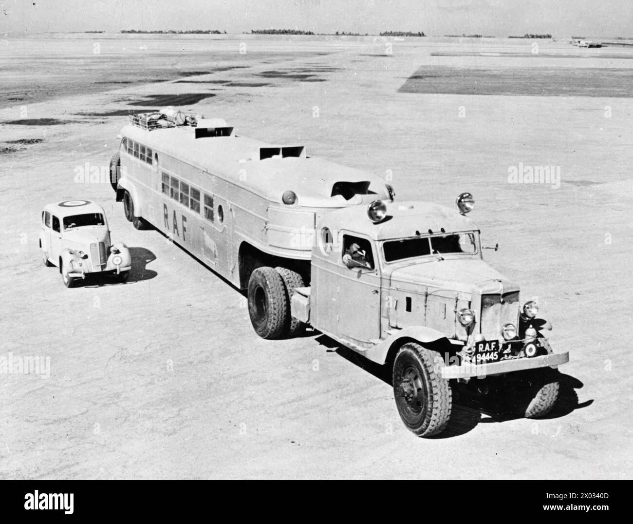 Damascus to baghdad bus hi-res stock photography and images - Alamy