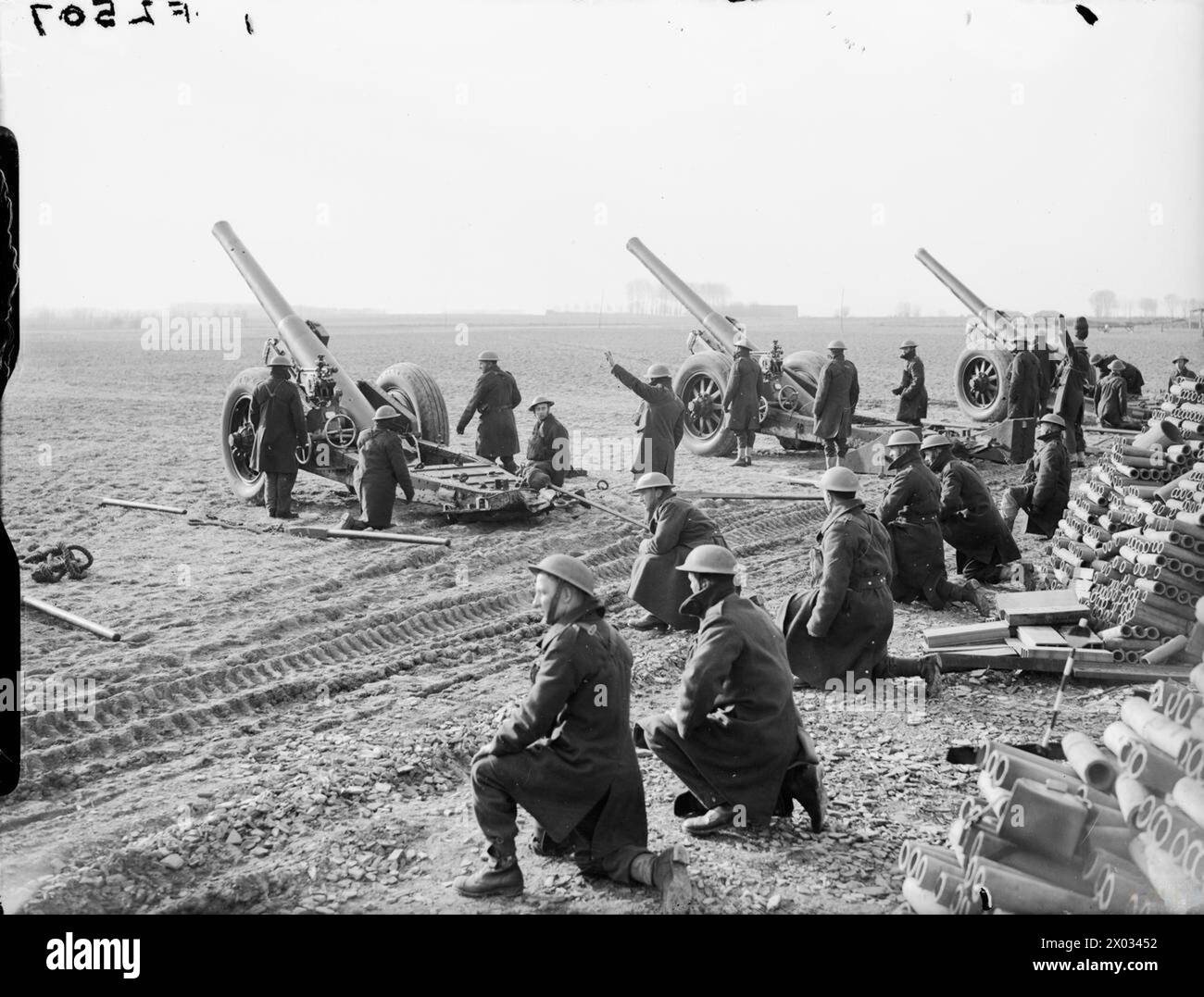 THE BRITISH ARMY IN FRANCE 1940 - 7.2-inch howitzers of 3rd Battery ...
