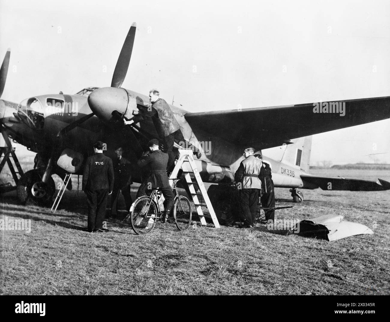 ROYAL AIR FORCE BOMBER COMMAND, 1942-1945. - Operation OYSTER, the ...