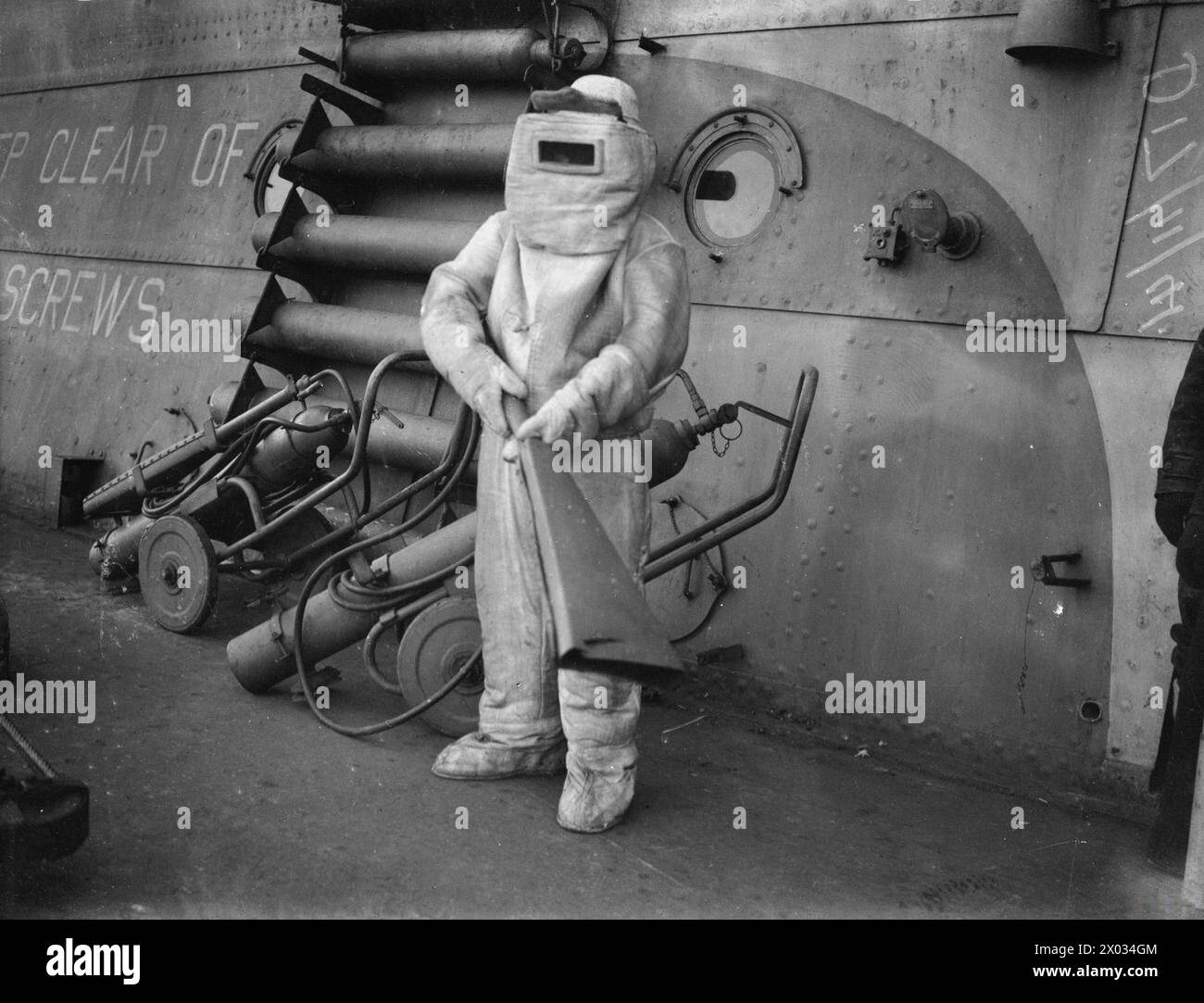 Hms victorious 1941 hi-res stock photography and images - Alamy