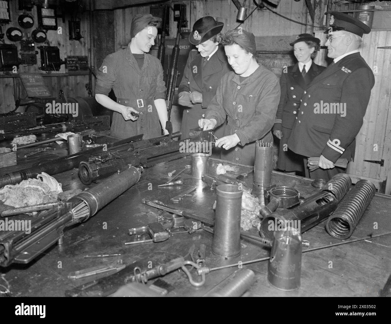 The Duchess of Kent inspects WRNS personnel performing Lewis gun ...
