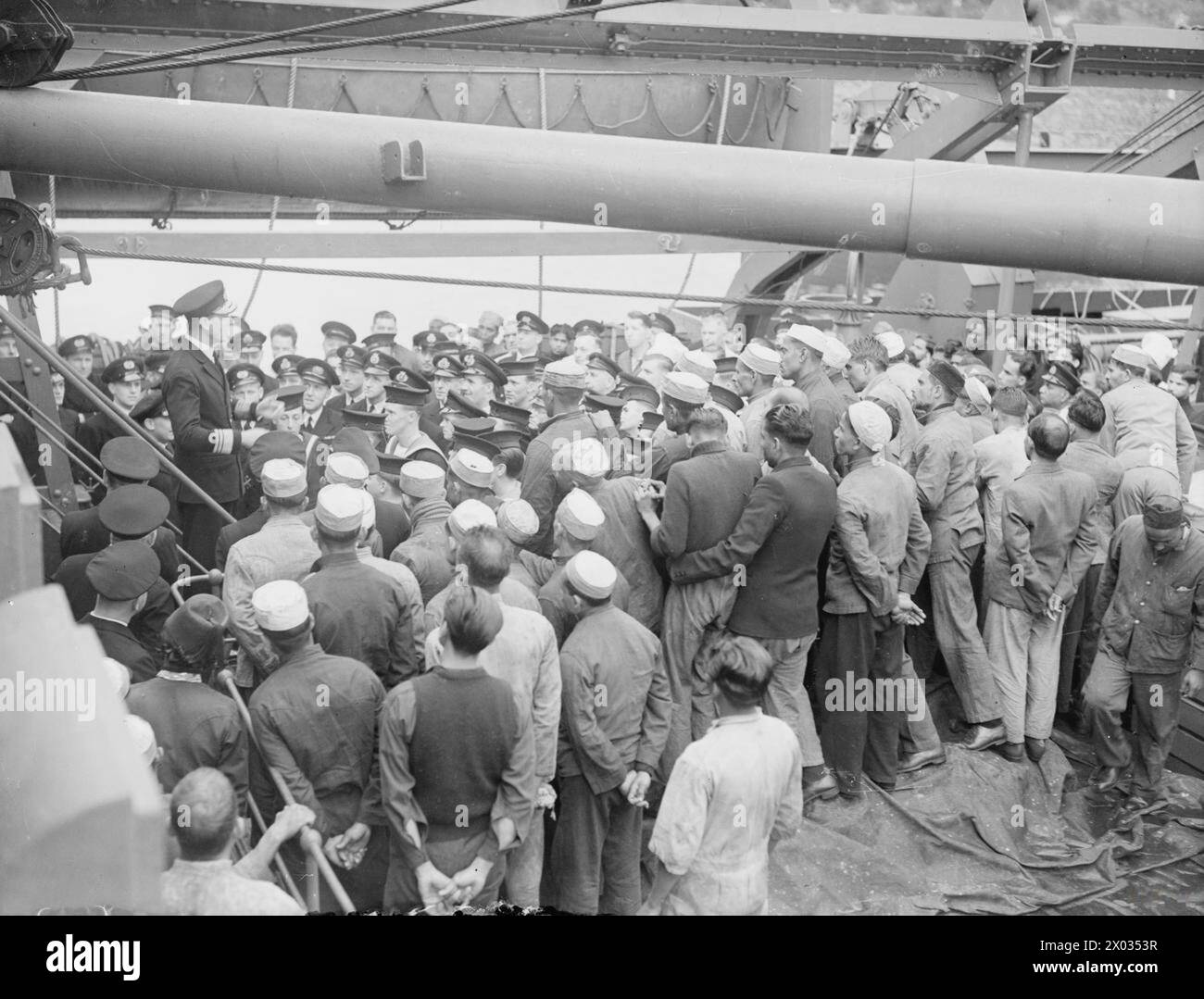 LORD LOUIS MOUNTBATTEN INSPECTS COMBINED OPERATIONS MEN AND SHIPS. 14 ...