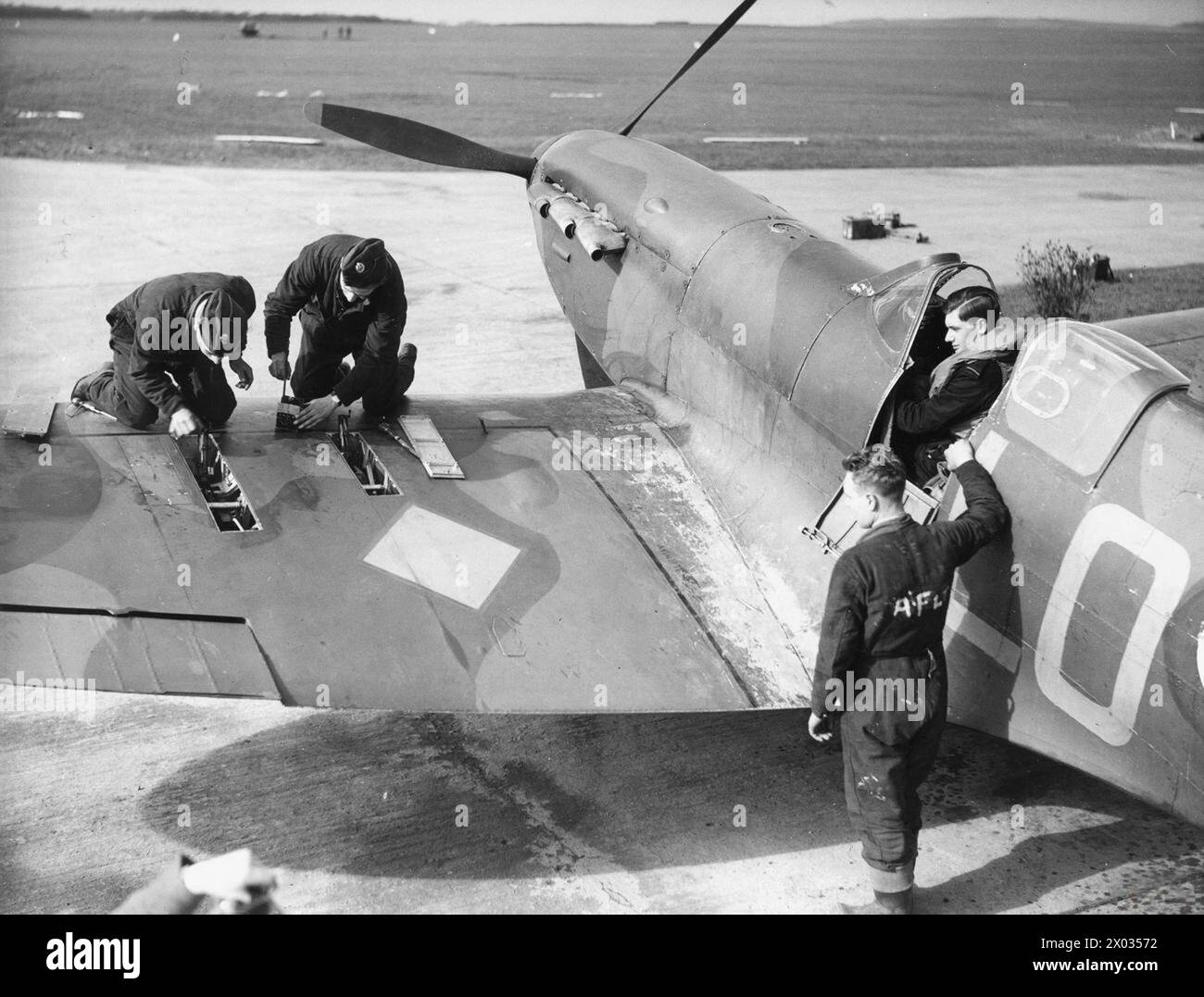 RAF FIGHTER COMMAND IN THE SECOND WORLD WAR - The pilot waits in his ...