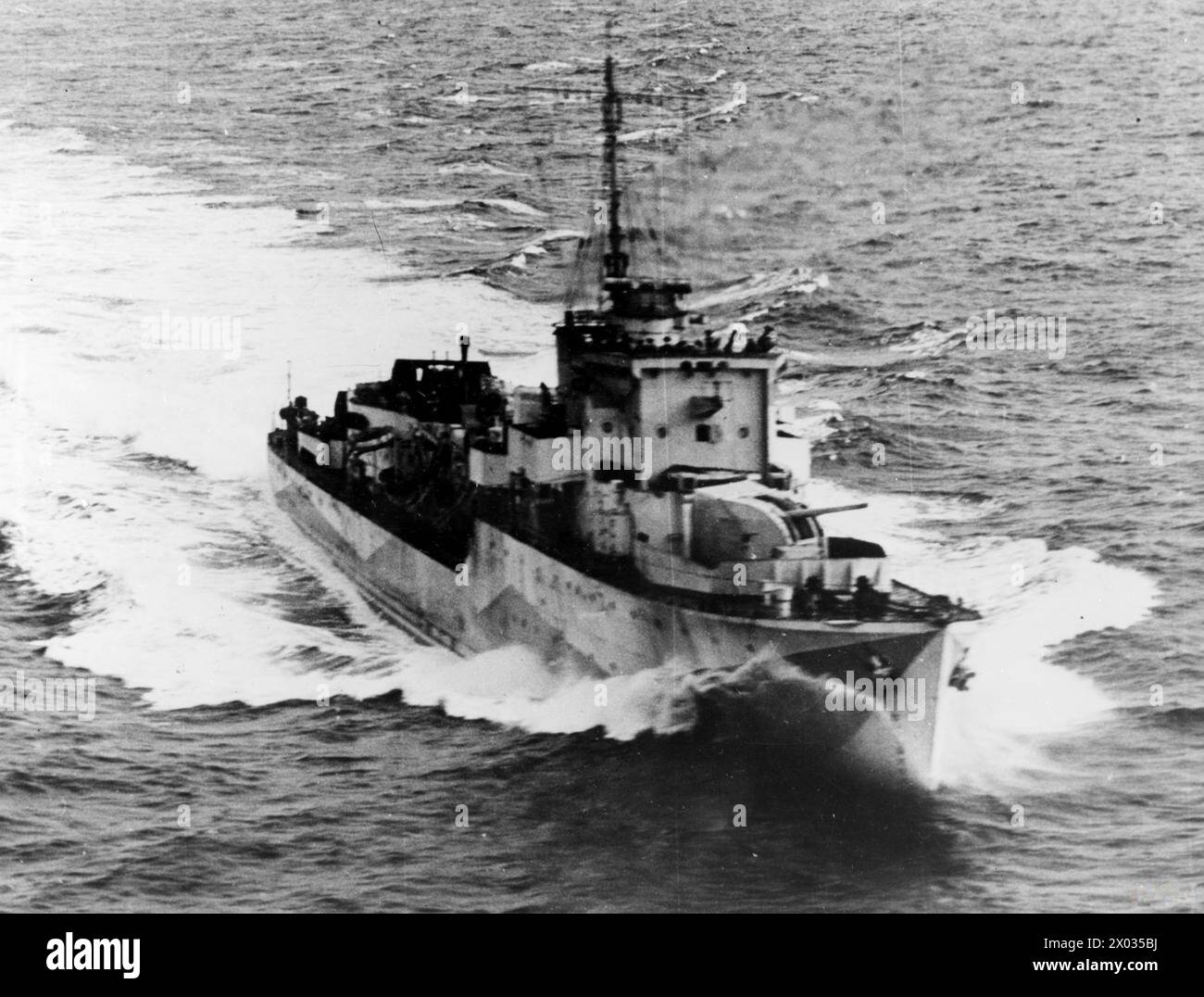 Royal navy hunt class mine countermeasures vessel hi-res stock ...