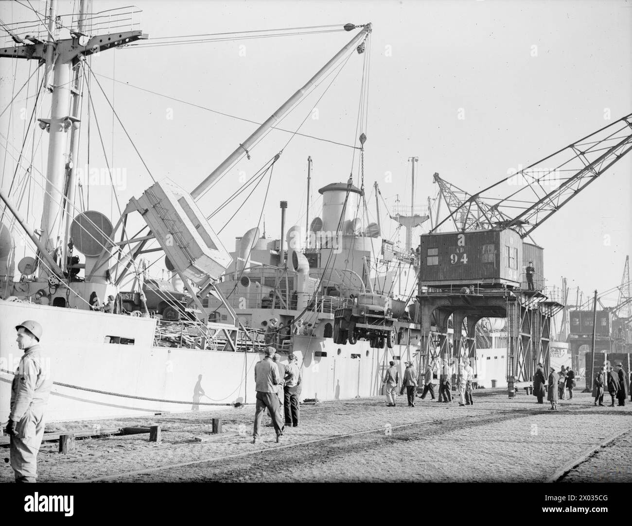 UNLOADING BEGINS AT ANTWERP. 28 NOVEMBER 1944, ANTWERP, AS THE PORT ...