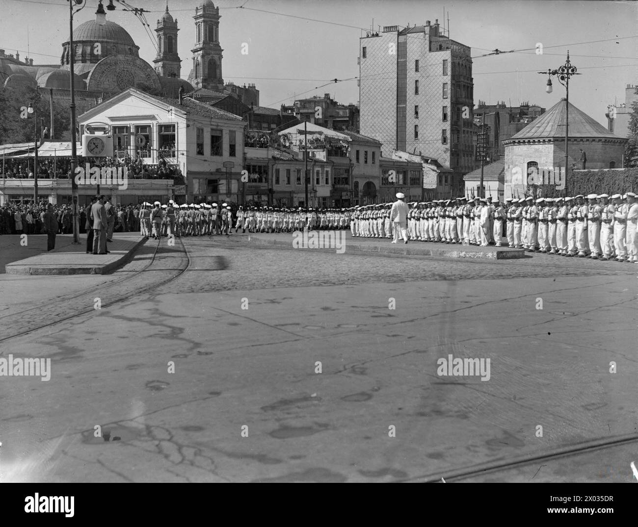 From 15 to 18 September 1945, HMS Ajax visits Istanbul with destroyers ...