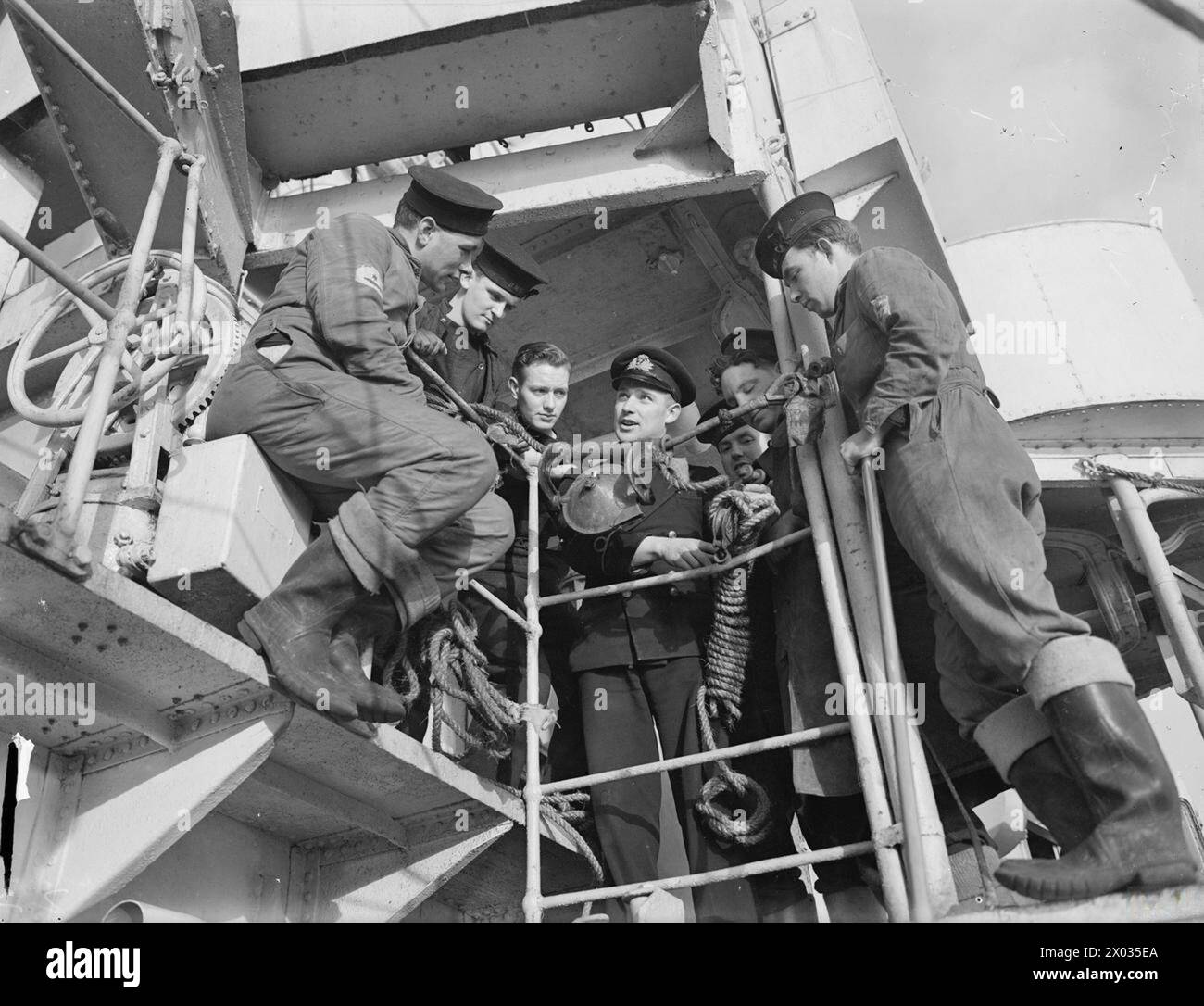 ON BOARD THE DESTROYER HMS ESKIMO. 1942, DURING HOME FLEET OPERATIONS ...