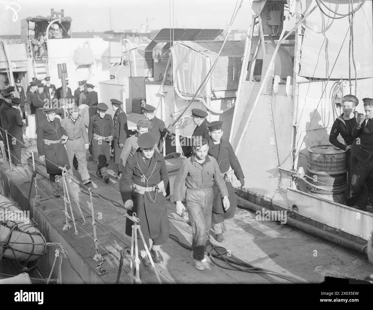 NAVAL VC COMMANDING VETERAN DESTROYER, SINKS U-BOAT IN BIG NORTH ...