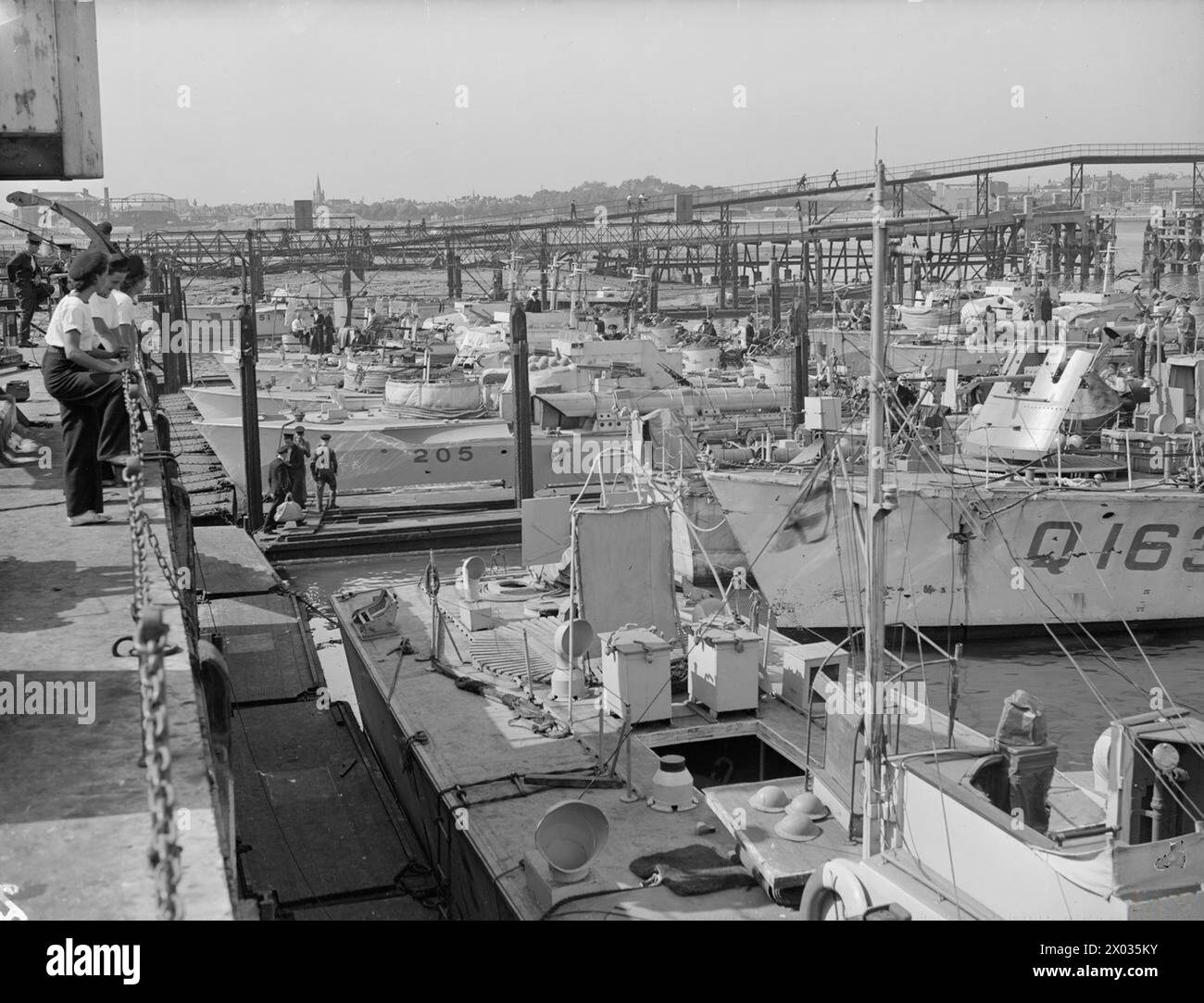Royal navy coastal motor boats hi-res stock photography and images - Alamy