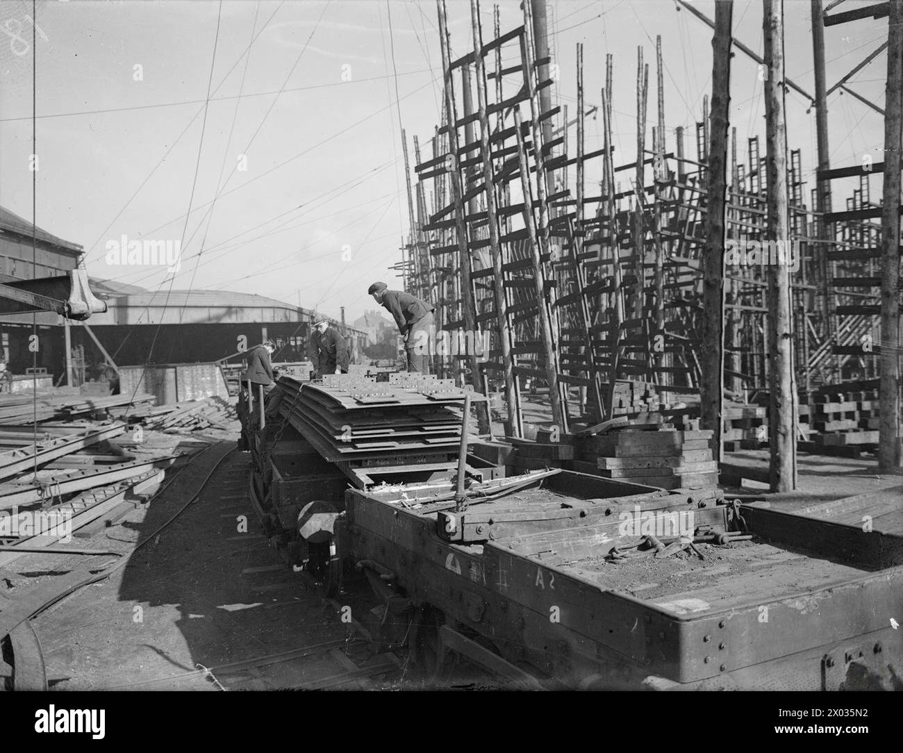 Pre fabricated ship sections hi-res stock photography and images - Alamy