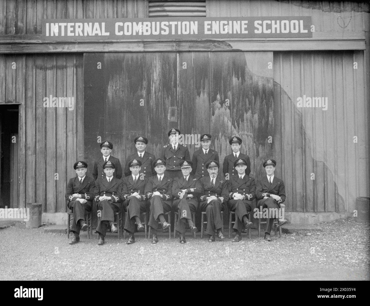 ROYAL NAVY INTERNAL COMBUSTION ENGINE SCHOOL. JULY 1945, HELLENSBURGH ...